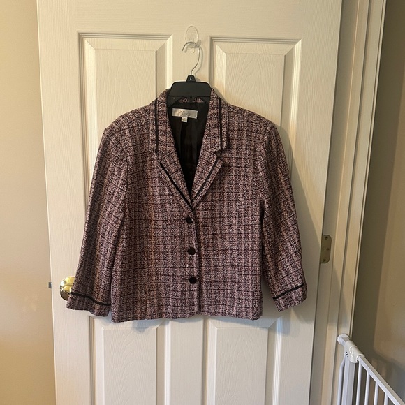 Voir | Jackets & Coats | Elegant Tweed Blazer With Black Accents | Poshmark